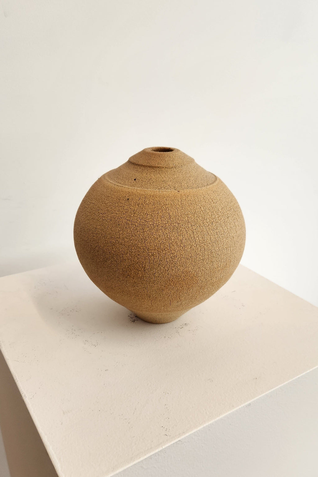 Medium Amphorae | Earth Vase By Julie Cromwell of Fire and Earth Whangarei – collecte